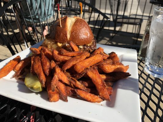 MATISSE TAVERN & GRILL - 183 Photos & 183 Reviews - 674 West Diversey ...