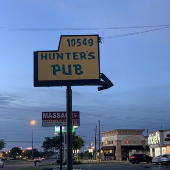 HUNTER’S PUB - Updated April 2025 - 35 Photos & 42 Reviews - 10549 S ...