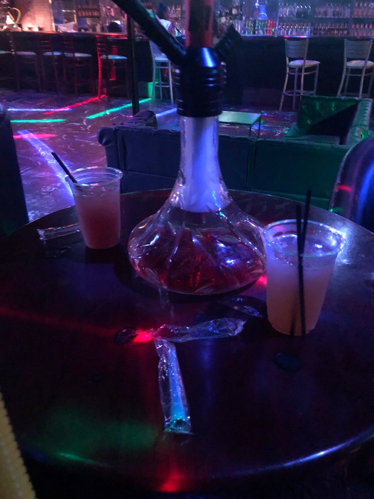 PYRAMIDS LOUNGE BAR - Updated April 2025 - 38 Photos & 39 Reviews ...