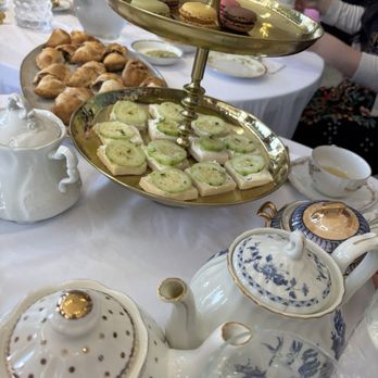 LA TEA DA - Updated August 2025 - 200 Photos & 36 Reviews - 434 N Lp ...