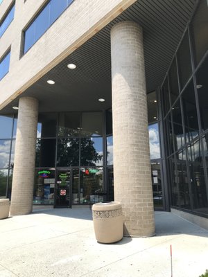 UM LAUREL MEDICAL CENTER - Updated December 2025 - 24 Photos & 100 ...