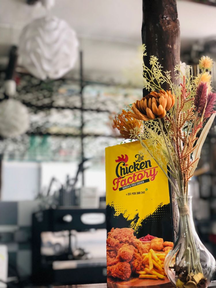 THE CHICKEN FACTORY - 11 Photos - AVENIDA DOM MANUEL I no,70 SETUBAL ...