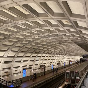 GROSVENOR-STRATHMORE METRO STATION - Updated May 2025 - 85 Photos & 30 ...