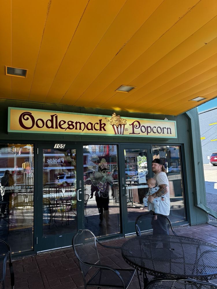 OODLESMACK POPCORN - Updated December 2025 - 18 Photos & 16 Reviews ...