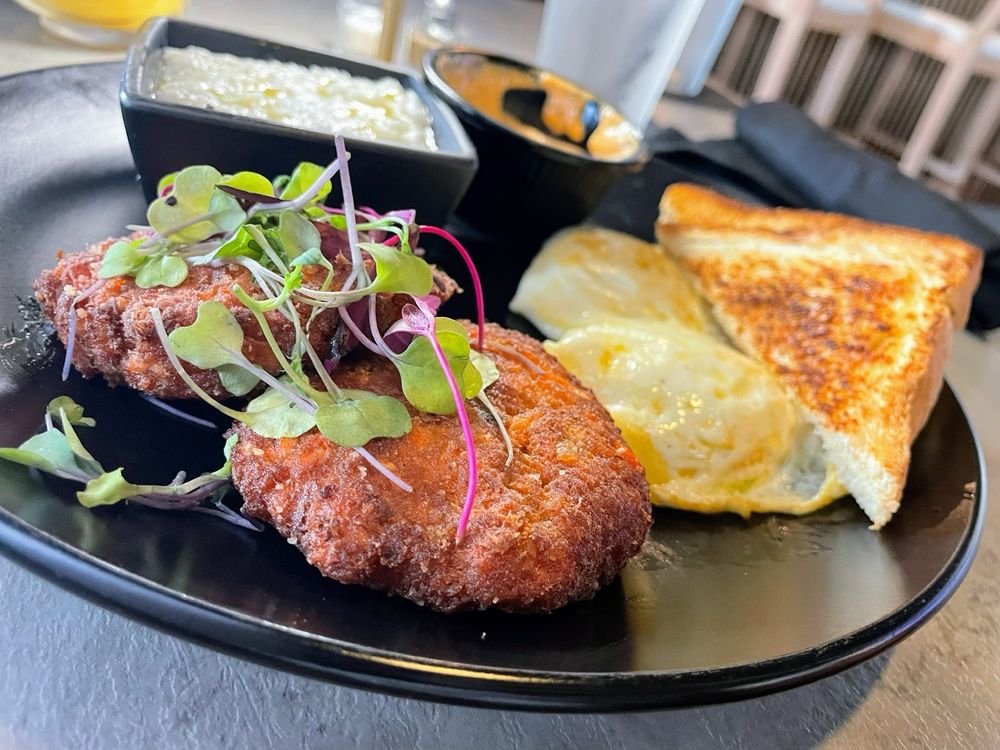 MIDTOWN SOCIAL RESTAURANT & BAR - Updated December 2025 - 25 Photos ...