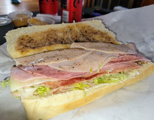 US SUB SHOP - Updated July 2025 - 16 Photos & 18 Reviews - 2155 ...