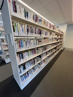 SKOKIE PUBLIC LIBRARY - Updated November 2025 - 545 Photos & 91 Reviews ...