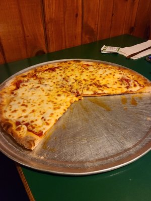 HICKORY INN - Updated September 2024 - 33 Photos & 81 Reviews - 652 N ...