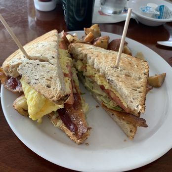 THE HANGAR RESTAURANT & FLIGHT LOUNGE - 516 Photos & 520 Reviews - 540 ...