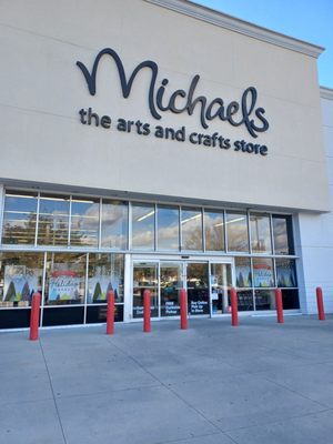 MICHAELS - Updated December 2025 - 47 Photos & 30 Reviews - 400 N ...