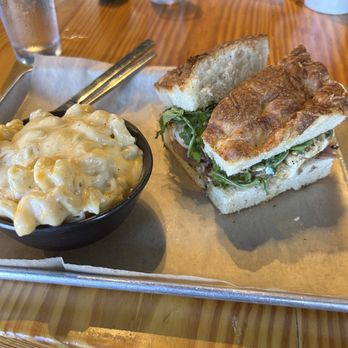 THE BOOZY PIG - Updated August 2024 - 510 Photos & 204 Reviews - 3255 ...