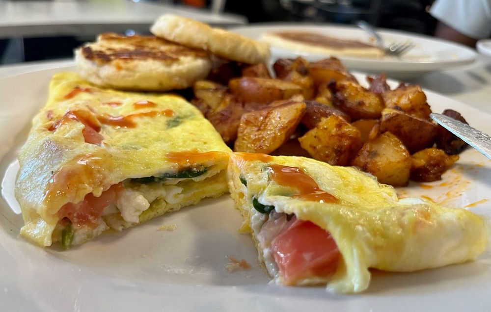 APOLLO BEACH DINER - 89 Photos & 100 Reviews - 6048 N US Hwy 41, Apollo ...