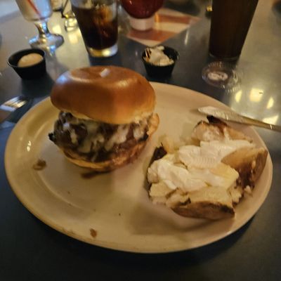 CLIFF’S ELBOW ROOM - Updated January 2026 - 114 Photos & 191 Real ...