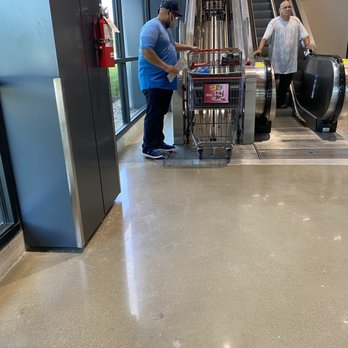 H-E-B - Updated December 2025 - 185 Photos & 60 Reviews - 2652 Lake ...