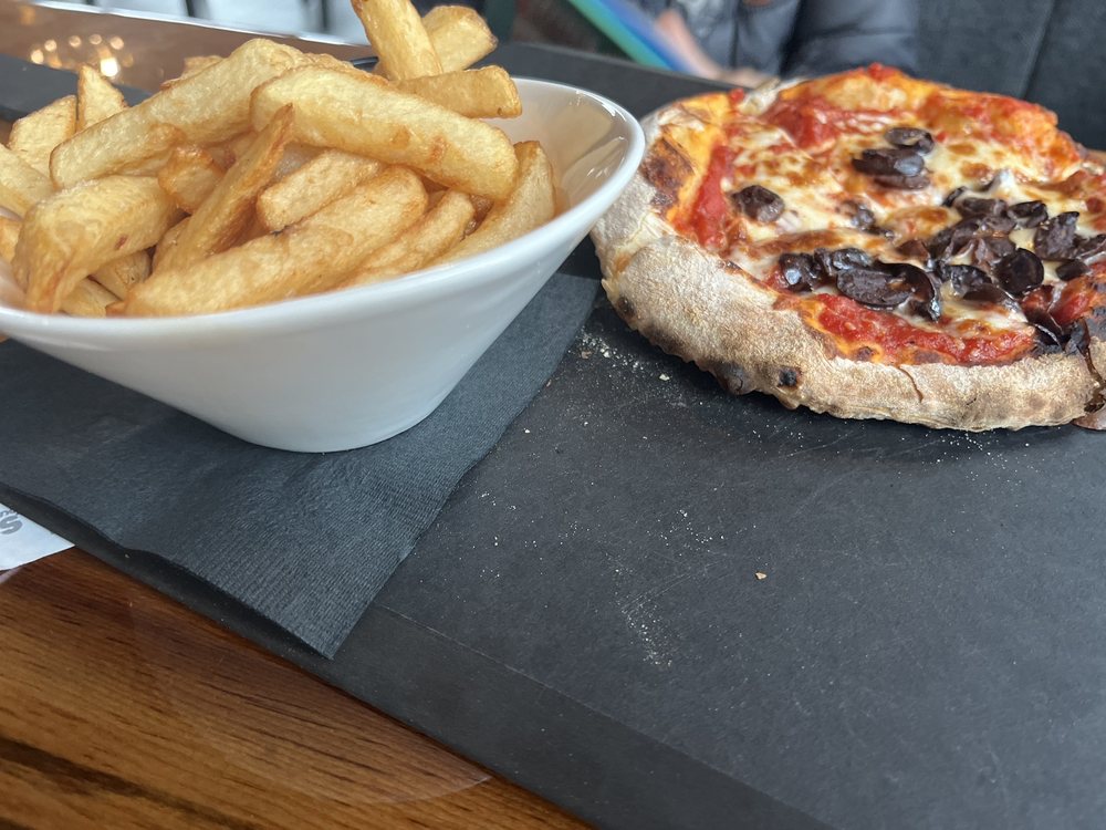 CRUST & CRATE - Updated March 2025 - 15 Photos - 1 - 5112 Kanata Avenue ...