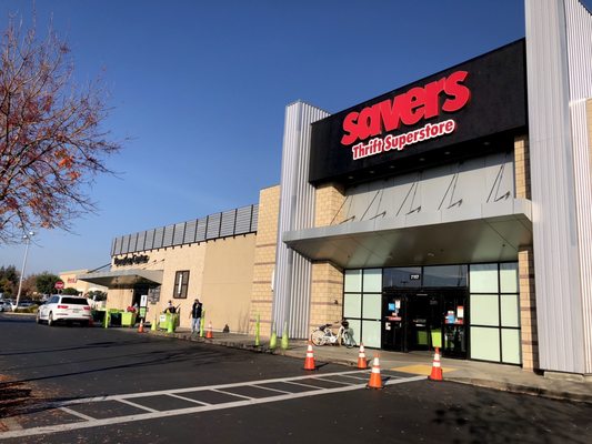 SAVERS - Updated October 2025 - 224 Photos & 337 Reviews - 7117 ...