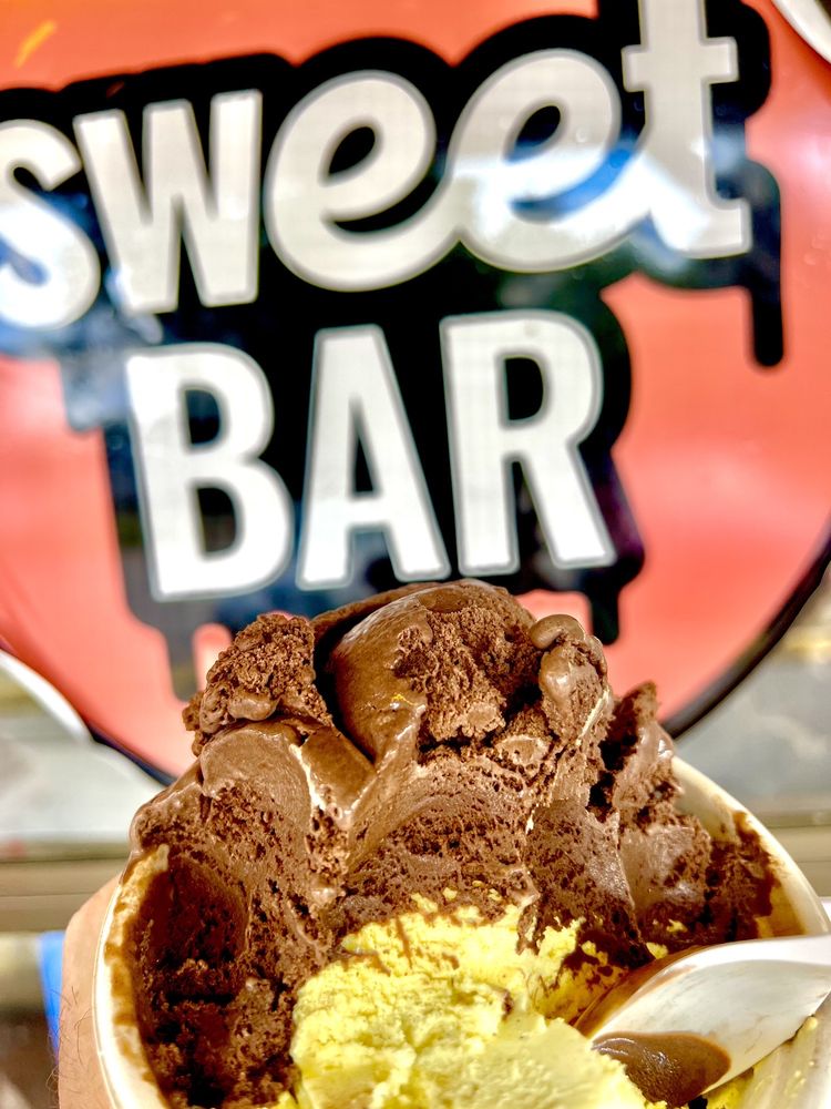 THE F & F SWEET BAR - Updated August 2025 - 22 Photos & 14 Reviews ...