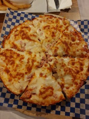 MONZA PIZZA - Updated January 2026 - 16 Photos - 3-2388 Crestwood Road ...
