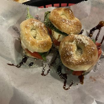 DEMO’S PIZZERIA & DELI - Updated December 2025 - 213 Photos & 335 ...