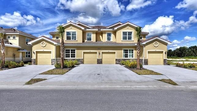 ASH KEIVER - Updated July 2025 - Tampa, Florida - Real Estate Agents ...