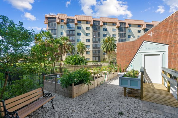 FREEDOM SQUARE OF SEMINOLE - Updated April 2026 - 21 Photos & 10 ...
