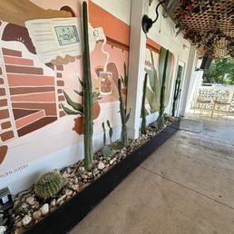 LULU’S - Updated August 2025 - 80 Photos & 43 Reviews - 10402 Menchaca ...