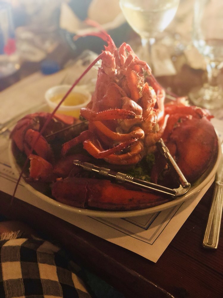 CHART ROOM - 99 Photos & 192 Reviews - Seafood - 1 Shipyard Ln ...