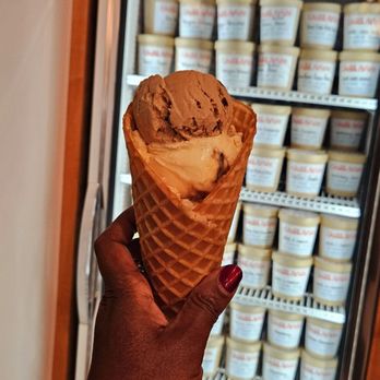 CHILL BROS SCOOP SHOP - Updated January 2026 - 135 Photos & 67 Reviews ...