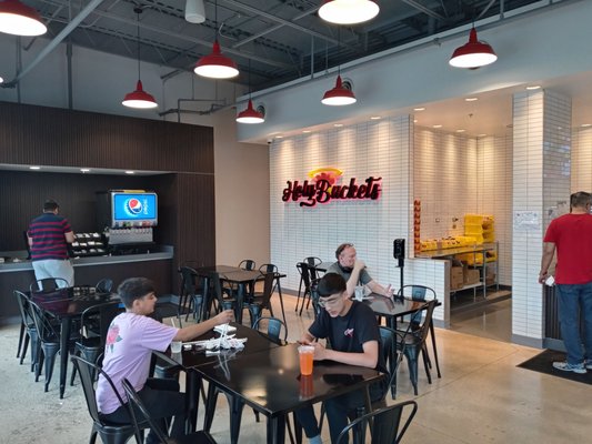 HOLY BUCKETS HALAL CHICKEN - 26 Photos & 35 Reviews - 7150 N McCormick ...