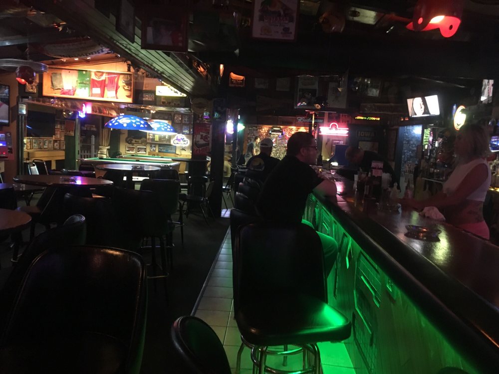 WOODYS BAR - 5834 Osage Beach Pkwy, Osage Beach, MO - Yelp