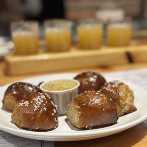 THE ALCHEMIST - Updated January 2026 - 689 Photos & 335 Reviews - 100 ...