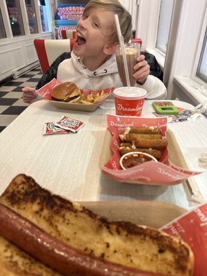 DREAMLAND DINER - Updated January 2026 - 11 Reviews - 2615 Portage ...