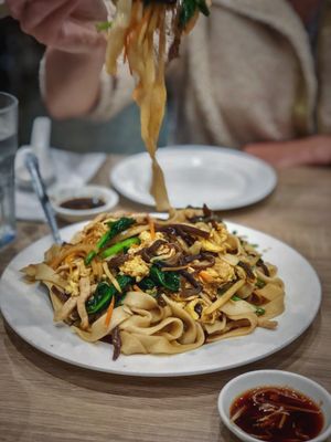 FULL HOUSE DUMPLING - 891 Photos & 235 Reviews - Chinese - 6092 ...