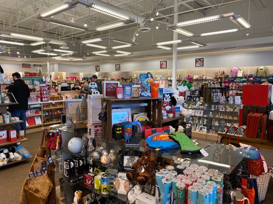 AMY’S HALLMARK SHOP - Updated November 2025 - 17340 Lakeside Hills Plz ...