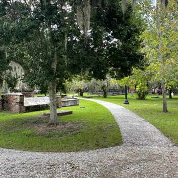 COLONIAL PARK CEMETERY - Updated October 2025 - 431 Photos & 69 Reviews ...