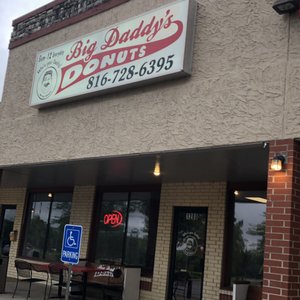BIG DADDY’S DONUTS - 23 Photos & 39 Reviews - 1280 W Foxwood Dr ...