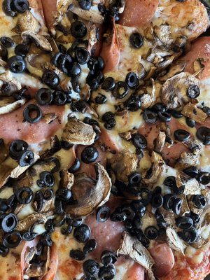 LAMPPOST PIZZA - Updated November 2025 - 175 Photos & 354 Reviews ...