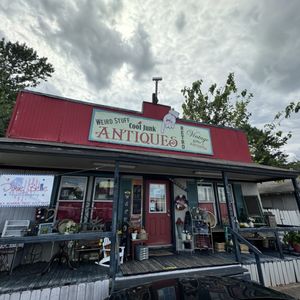 SPRING ANTIQUE MALL - Updated July 2024 - 74 Photos & 39 Reviews - 1609 ...