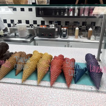 JUKE N JIVE CREAMERY - Updated May 2025 - 225 Photos & 109 Reviews ...