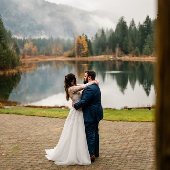 FREESTONE INN & CABINS - Updated December 2025 - 83 Photos & 38 Reviews ...