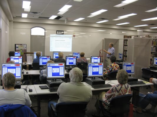 LINEBAUGH PUBLIC LIBRARY - Updated September 2025 - 12 Photos & 17 ...