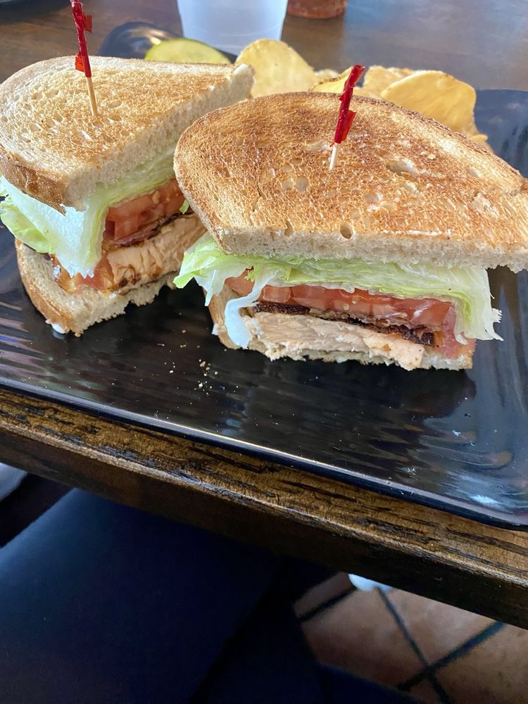 BOATHOUSE BAR & GRILL - Updated July 2024 - 73 Photos & 176 Reviews ...