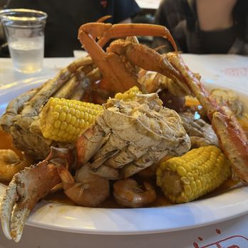 PIER 88 BOILING SEAFOOD & BAR - Updated September 2025 - 331 Photos ...