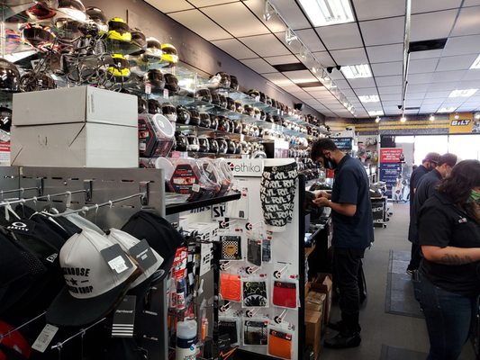 CYCLE GEAR - Updated July 2024 - 29 Photos & 89 Reviews - 630 Nordahl ...