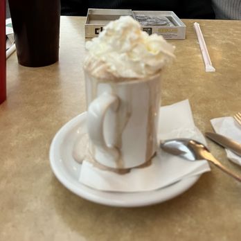 GOLD ‘N SILVER INN - Updated May 2025 - 686 Photos & 672 Reviews - 790 ...