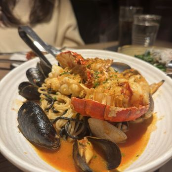 RED ASH - Updated January 2026 - 2893 Photos & 1522 Reviews - 303 ...