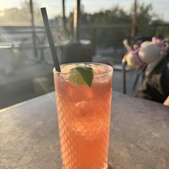 PIGNIC PUB & PATIO - Updated December 2025 - 688 Photos & 276 Reviews ...