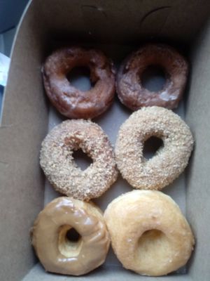 DONUT CONNECTION - Updated December 2024 - 21 Photos & 57 Reviews ...