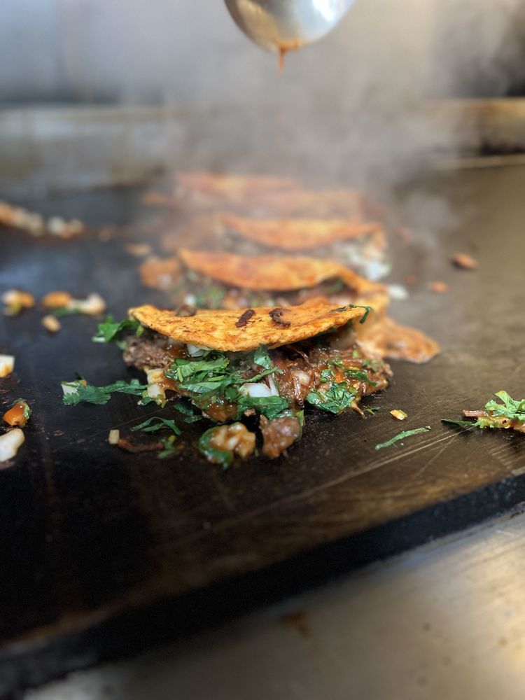 EL GRULLENSE - Updated December 2025 - 77 Photos & 77 Reviews - 1175 E ...