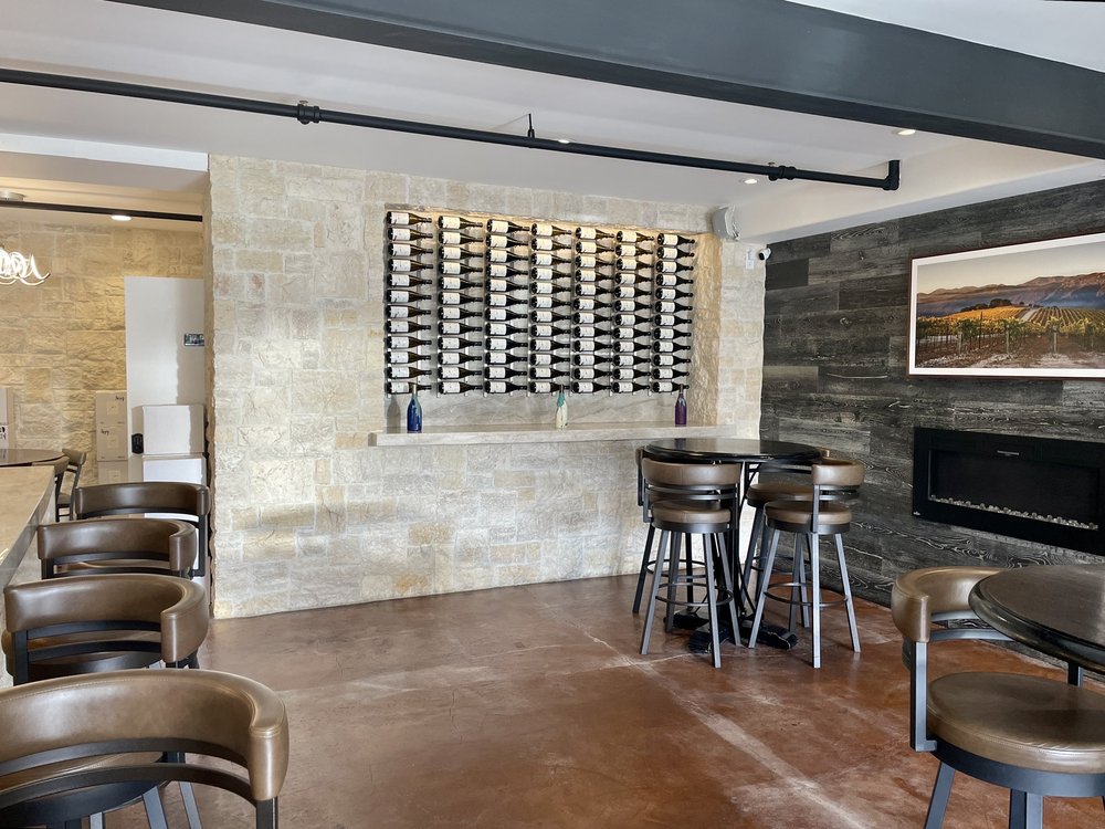 ALBATROSS RIDGE WINERY & KITCHEN - Updated August 2025 - 25 Photos & 19 ...